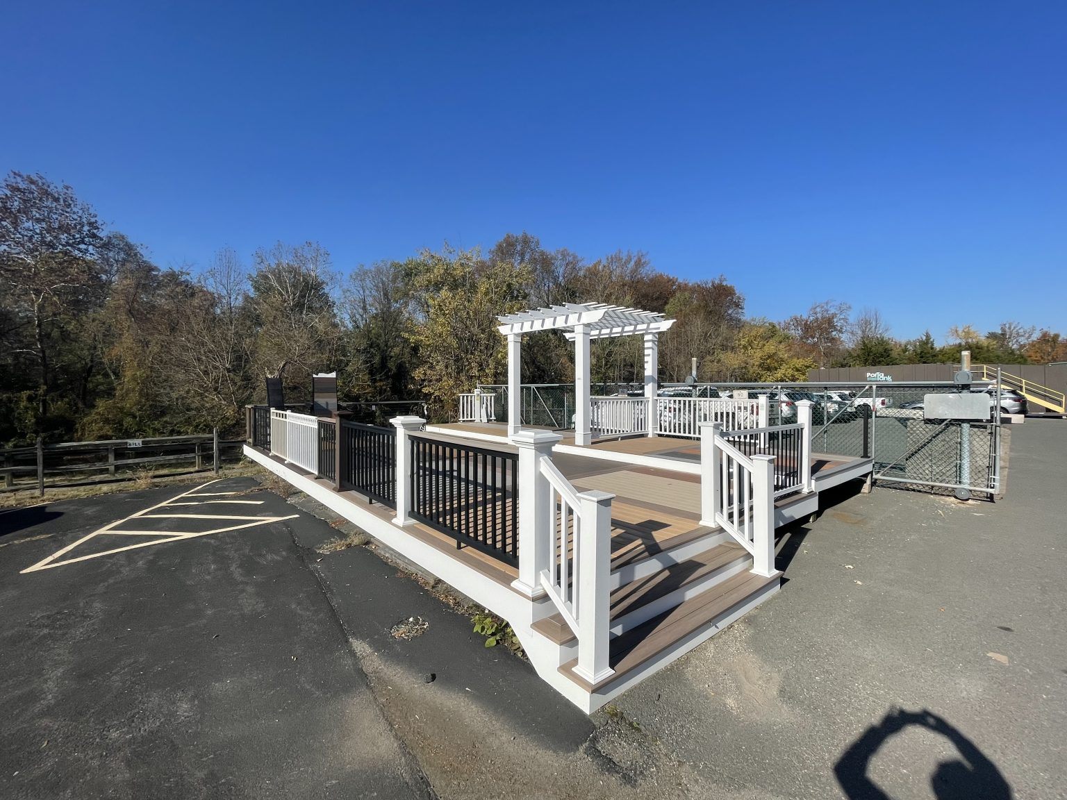 4 Creative Ways to Merchandise Decking Products | Hardware Retailing